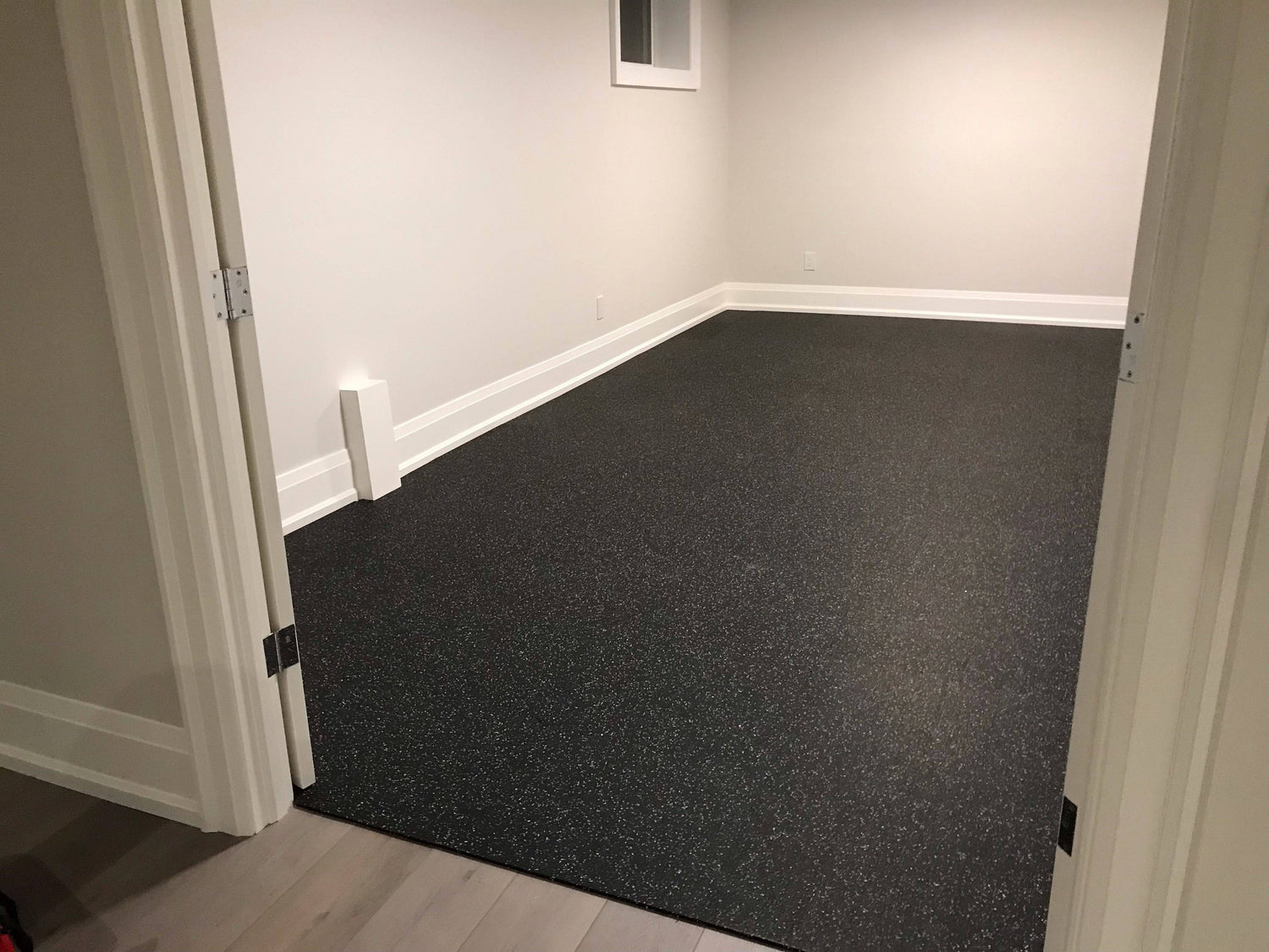 Ecore Athletic | Basic Fit - Interlocking Tile - Grippin Gray 10